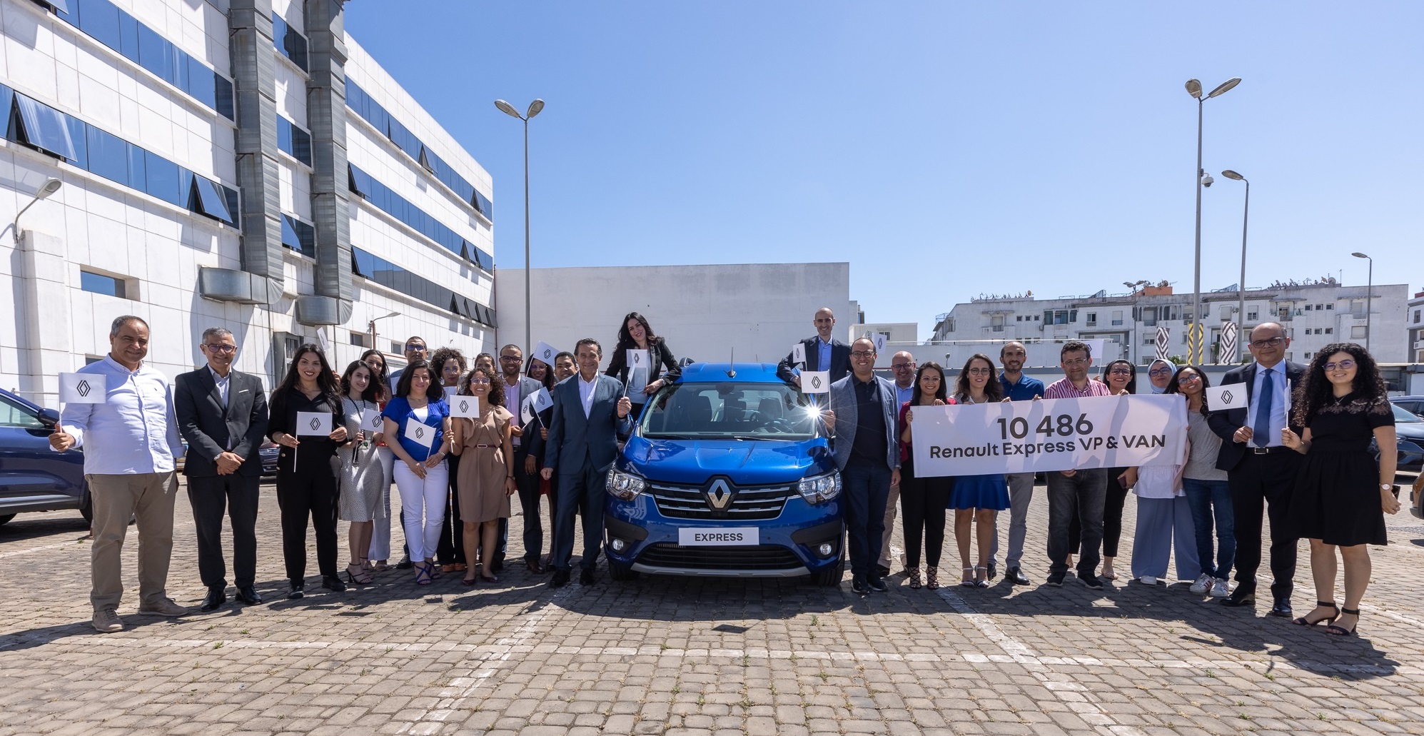 RENAULT EXPRESS FETE SA 1ERE ANNEE DE COMMERCIALISATION AVEC PLUS DE 10 ...